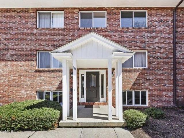 condo with 1 bedroom, Pittsfield MA DS104111968