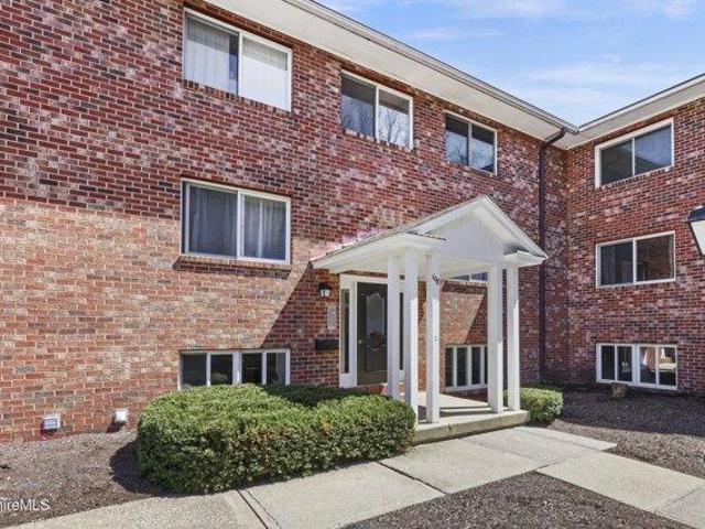 condo with 1 bedroom, Pittsfield MA DS102446879