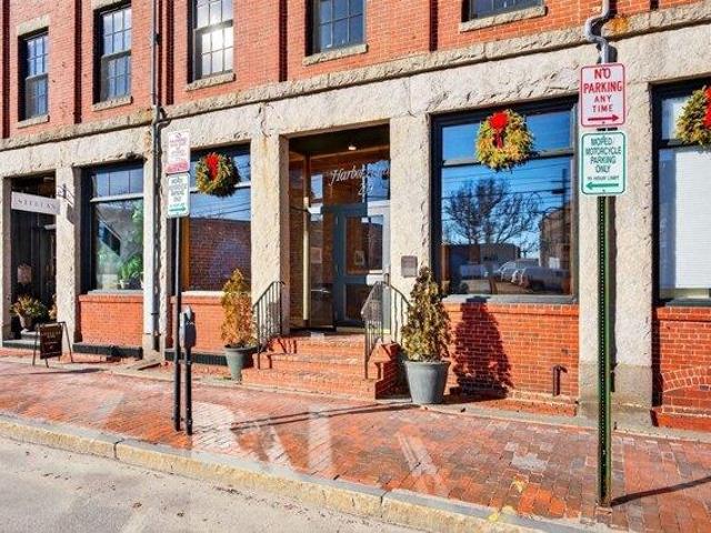 condo with 1 bedroom, Portland ME ES103437512