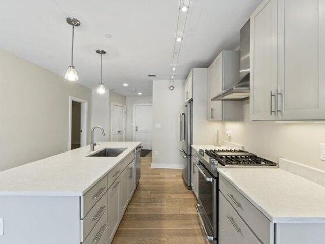 condo with 1 bedroom, Portland ME ES105127055