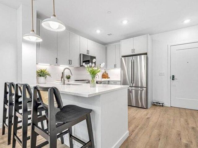 condo with 1 bedroom, Portsmouth NH DS104116082