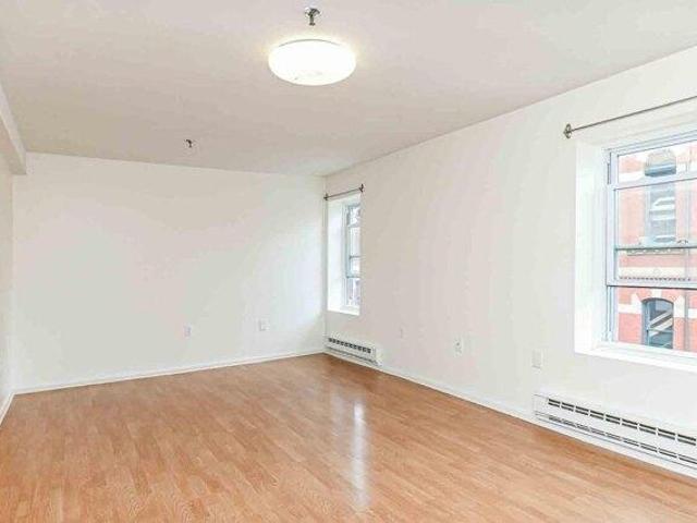 condo with 1 bedroom, Portsmouth NH ES104076604