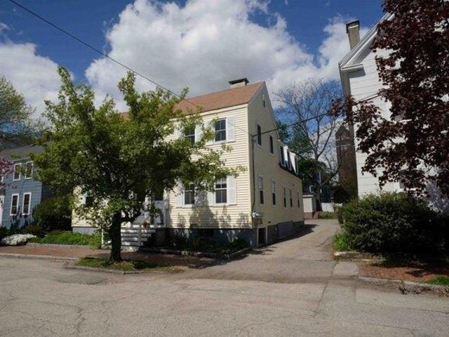 condo with 1 bedroom, Portsmouth NH ES104116331