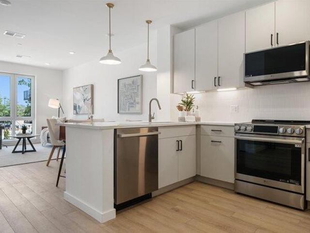 condo with 1 bedroom, Portsmouth NH ES105093221