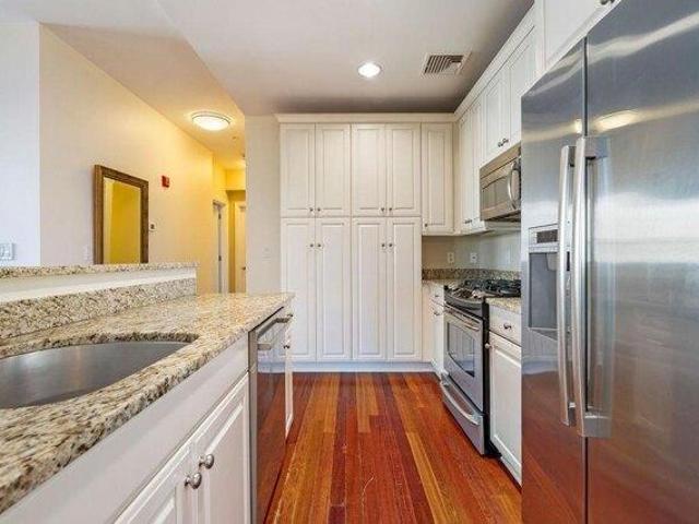 condo with 1 bedroom, Portsmouth NH ES105116077