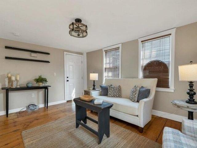 condo with 1 bedroom, Portsmouth NH ES105176407