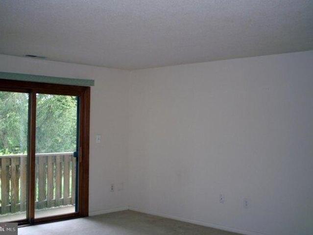condo with 1 bedroom, Plainsboro NJ DLS101660232