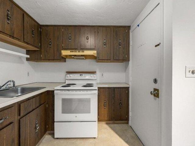 condo with 1 bedroom, Plymouth MA ES105080108