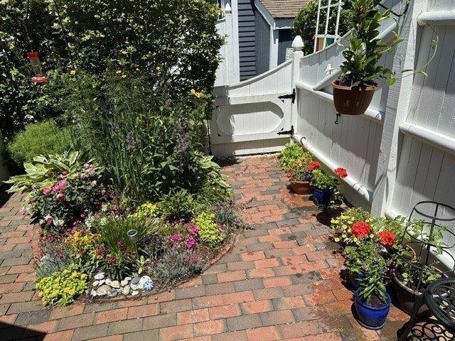 condo with 1 bedroom, Provincetown MA DS102090467
