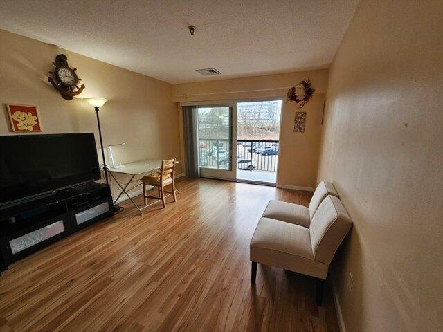 condo with 1 bedroom, Quincy MA DS101857396