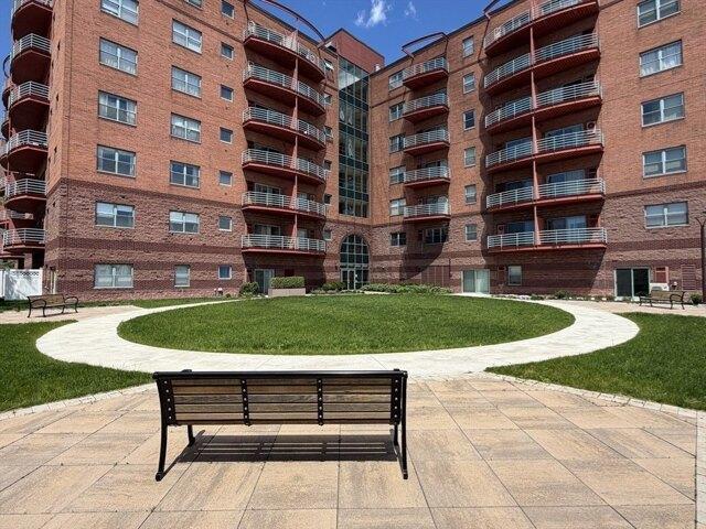 condo with 1 bedroom, Quincy MA ES103500317