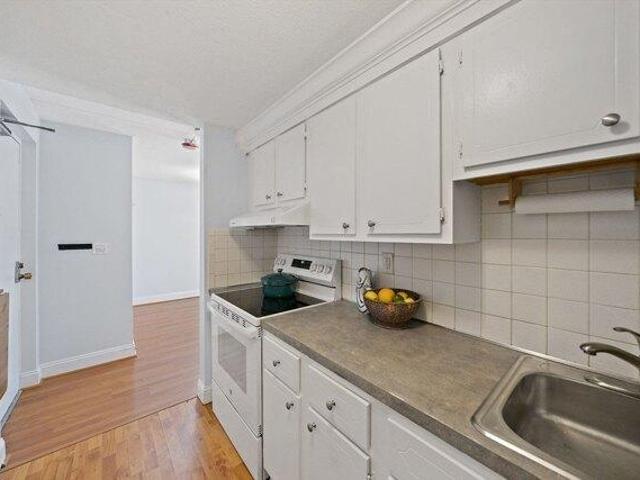 condo with 1 bedroom, Quincy MA ES103931780