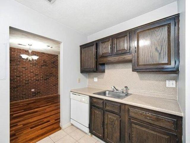 condo with 1 bedroom, Quincy MA ES105059056