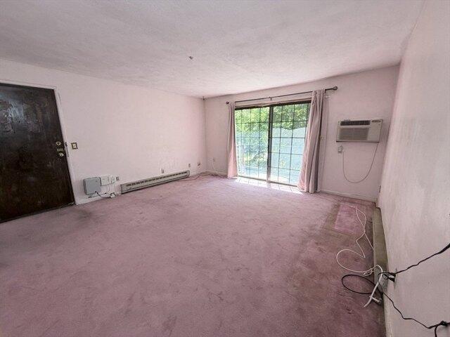 condo with 1 bedroom, Randolph MA ES104191337