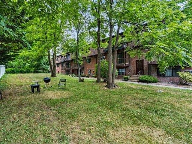 condo with 1 bedroom, Randolph MA ES105115926