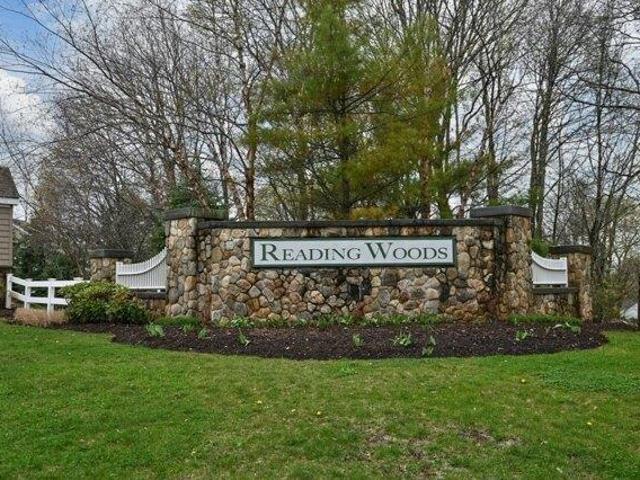condo with 1 bedroom, Reading MA DLS102962444