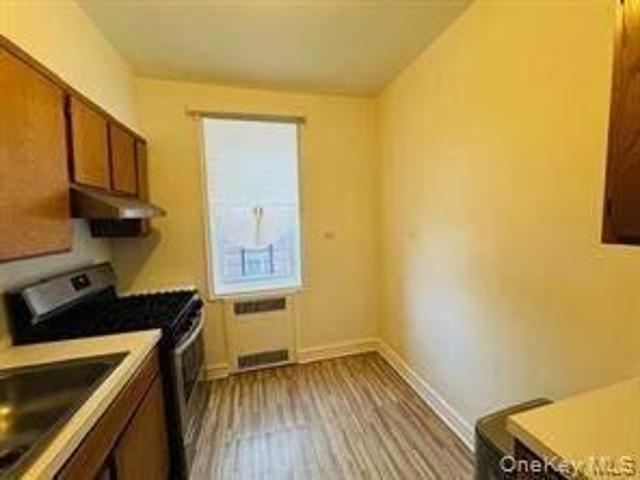 condo with 1 bedroom, Rego Park NY ES105204065
