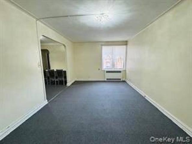 condo with 1 bedroom, Rego Park NY ES105204363