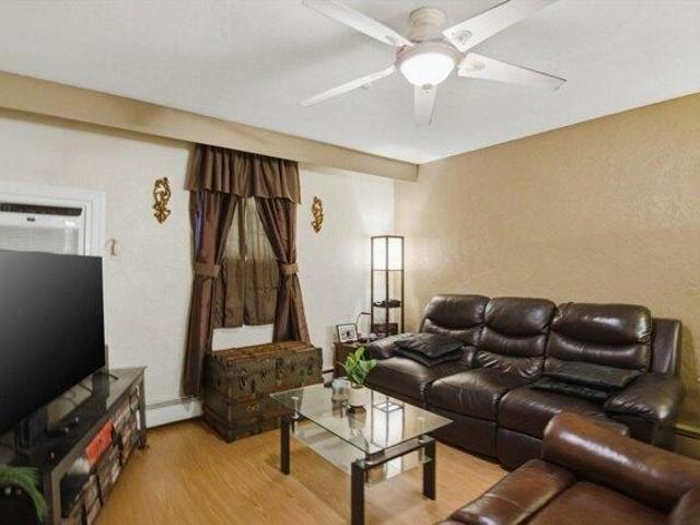 condo with 1 bedroom, Revere MA ES103071909
