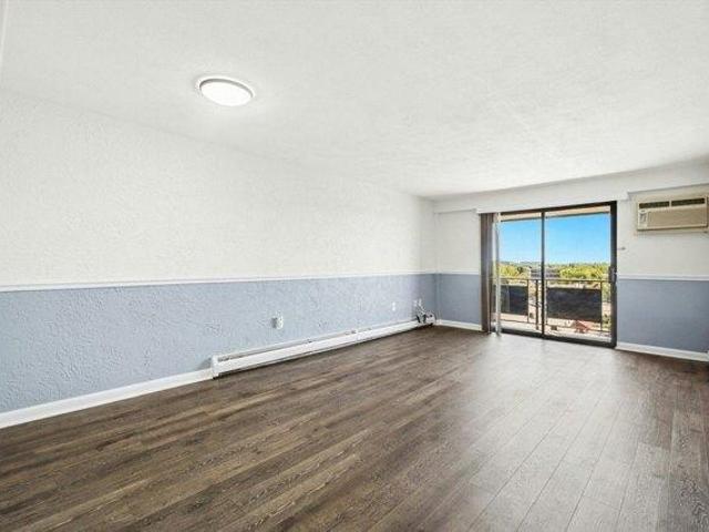 condo with 1 bedroom, Revere MA ES105093562