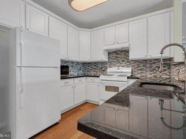 condo with 1 bedroom, Robbinsville NJ DS102563834