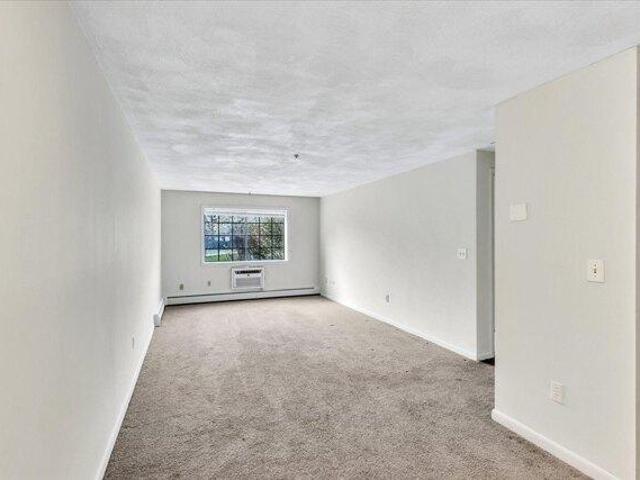 condo with 1 bedroom, Rockland MA DS102822862