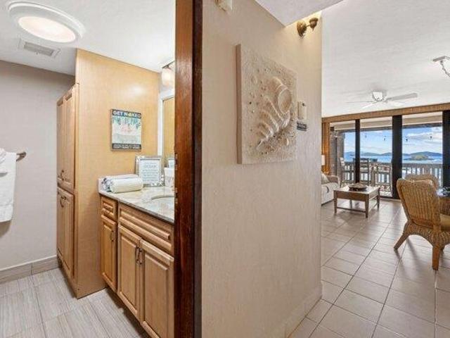 condo with 1 bedroom, Saint Thomas MO ES104852365