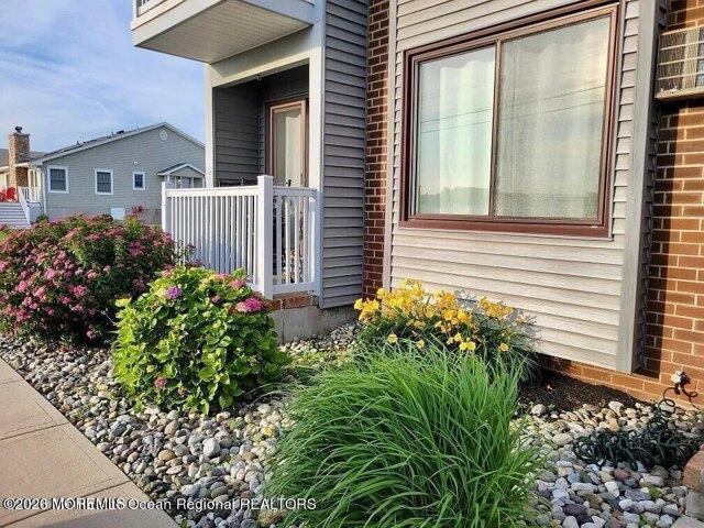 condo with 1 bedroom, Sea Bright NJ DLS101662374