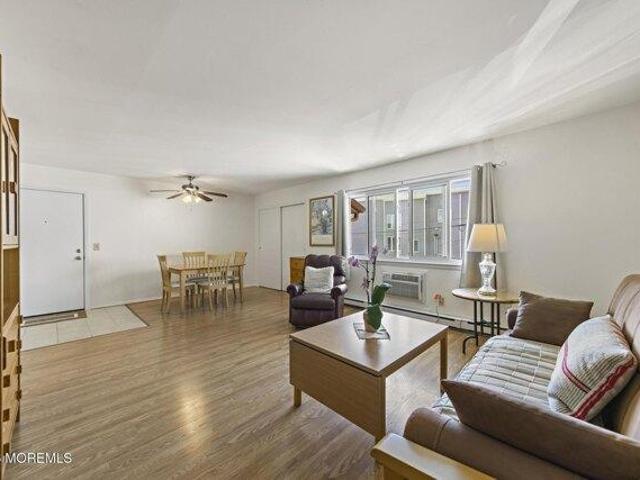 condo with 1 bedroom, Sea Bright NJ ES105140896