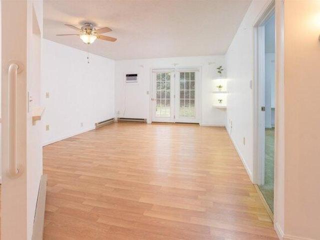 condo with 1 bedroom, Shelburne VT ES102828605
