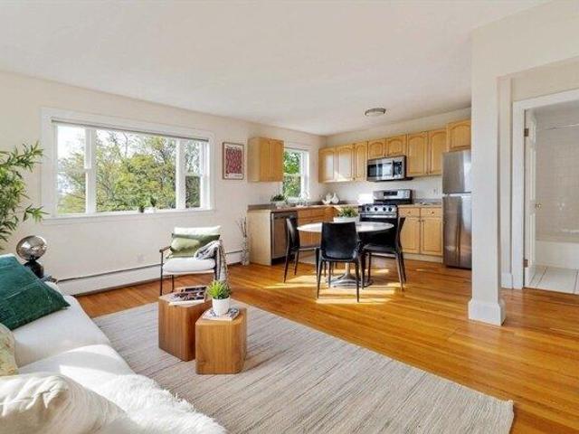 condo with 1 bedroom, Somerville MA DS103072007