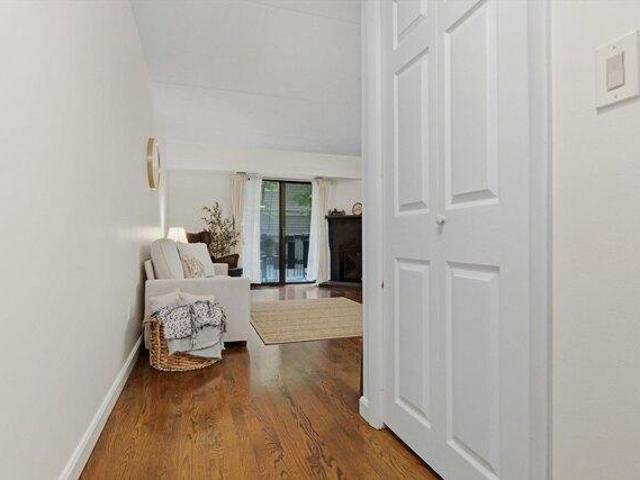 condo with 1 bedroom, Somerville MA DS103073970
