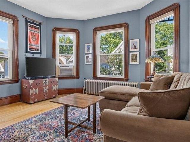 condo with 1 bedroom, Somerville MA ES104011397