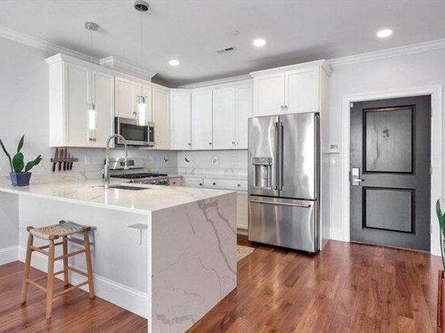 condo with 1 bedroom, Somerville MA ES104543407