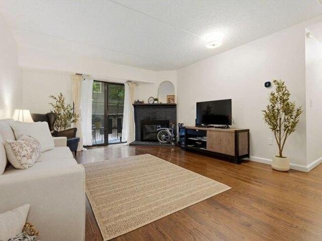 condo with 1 bedroom, Somerville MA ES104567617