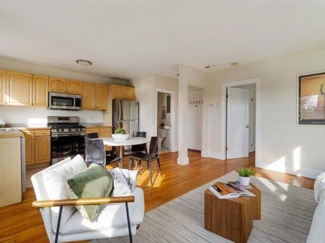 condo with 1 bedroom, Somerville MA ES103072007