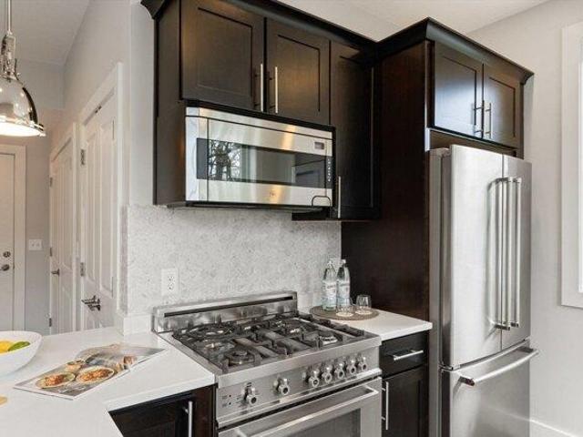 condo with 1 bedroom, Somerville MA ES103438185