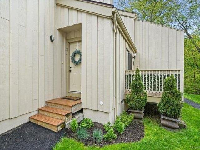 condo with 1 bedroom, South m NY DS102561530