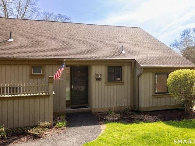 condo with 1 bedroom, Southbury CT DLS102312373