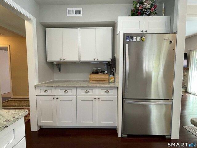 condo with 1 bedroom, Southbury CT ES104604229