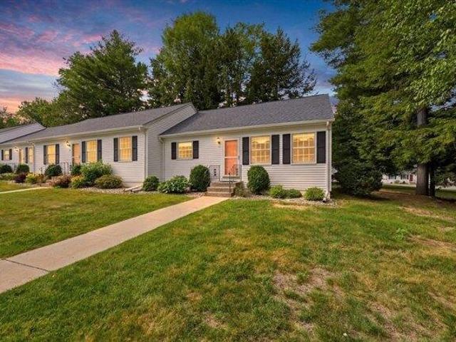 condo with 1 bedroom, Southwick MA DS103709676