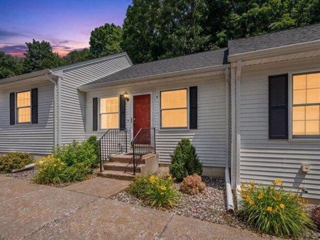 condo with 1 bedroom, Southwick MA DS104188424