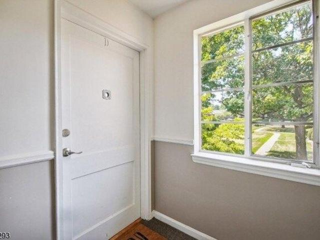 condo with 1 bedroom, Springfield NJ ES104478824