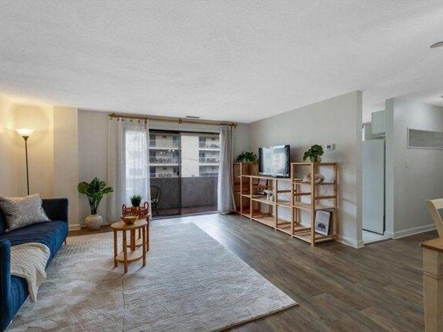 condo with 1 bedroom, Stoneham MA ES103493878