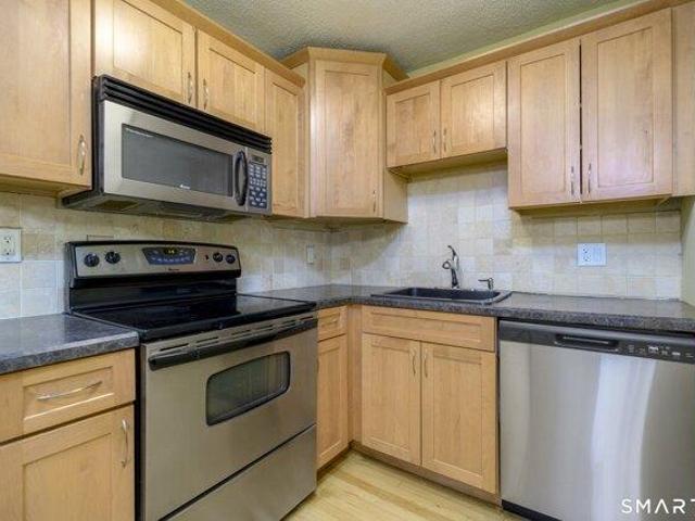 condo with 1 bedroom, Stamford CT DS102285531