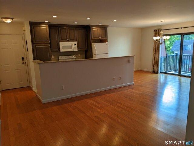 condo with 1 bedroom, Stamford CT DS102443753