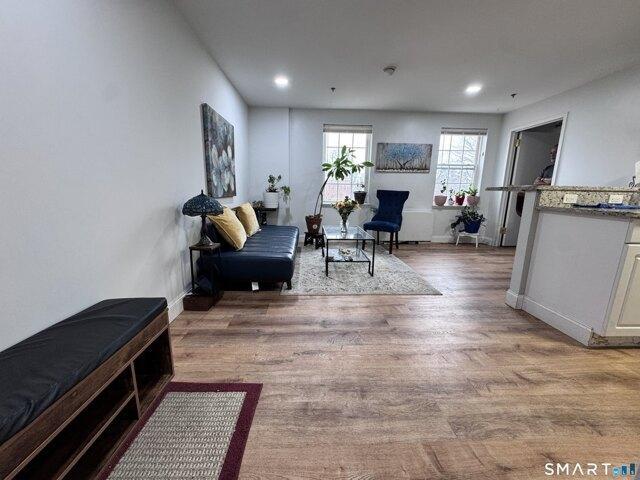 condo with 1 bedroom, Stamford CT DS102478283