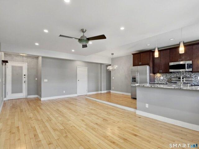 condo with 1 bedroom, Stamford CT DS103437716