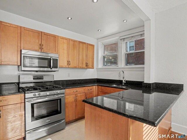 condo with 1 bedroom, Stamford CT DS103664552