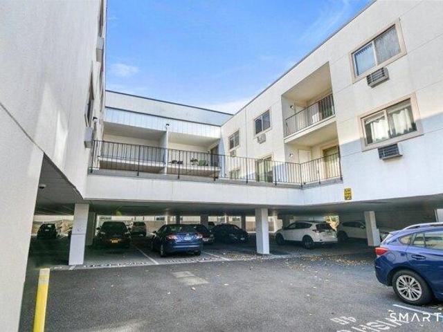 condo with 1 bedroom, Stamford CT DS104190038